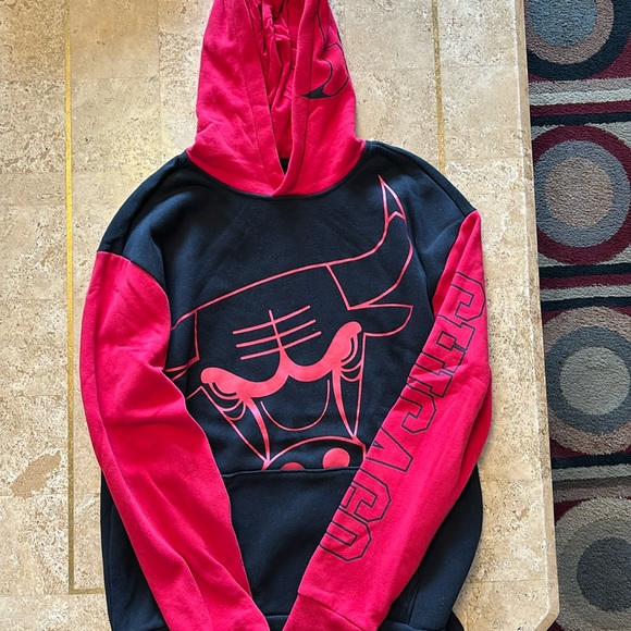 Hollister | Shirts | Hollister Mens Medium Chicago Bulls Hoodie | Poshmark